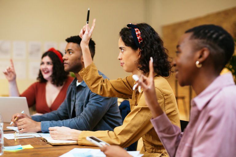 How to Host Better Q&A Sessions at All-Hands Meetings - Slido Blog