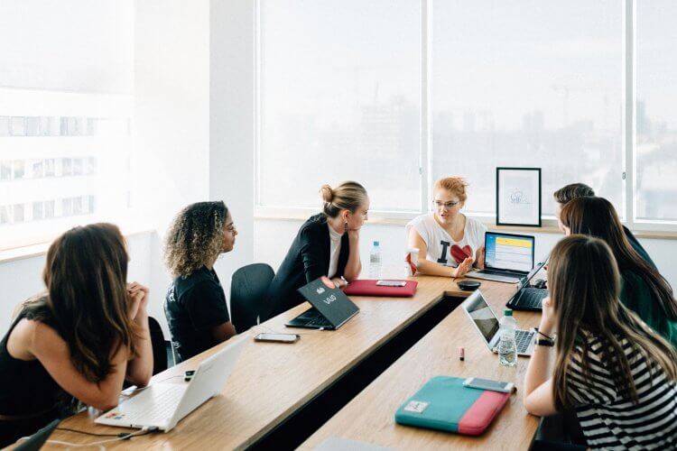 5 Meeting Formats That Will Keep Your Team on Track - Slido Blog