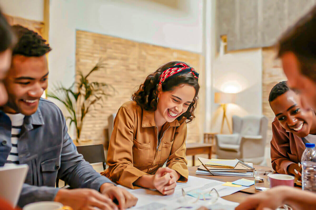 8 Super Engaging 5-Minute Team Building Activities for Your Meetings ...