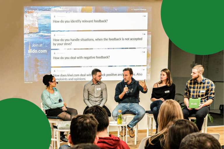 Tips on How to Moderate a Panel Discussion as a Beginner - Slido Blog